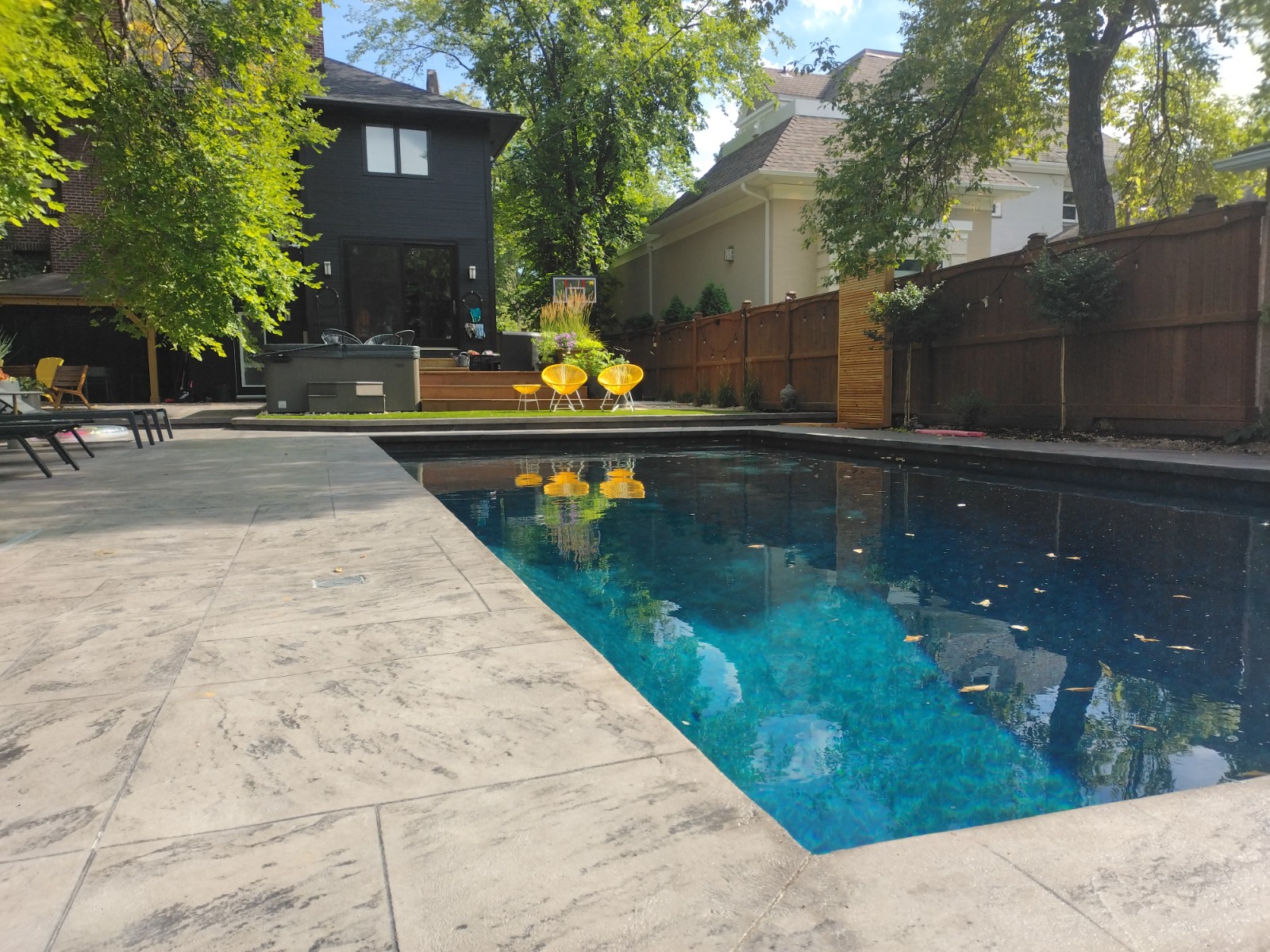 PORTFOLIO - RIVERSIDE POOLS LTD.